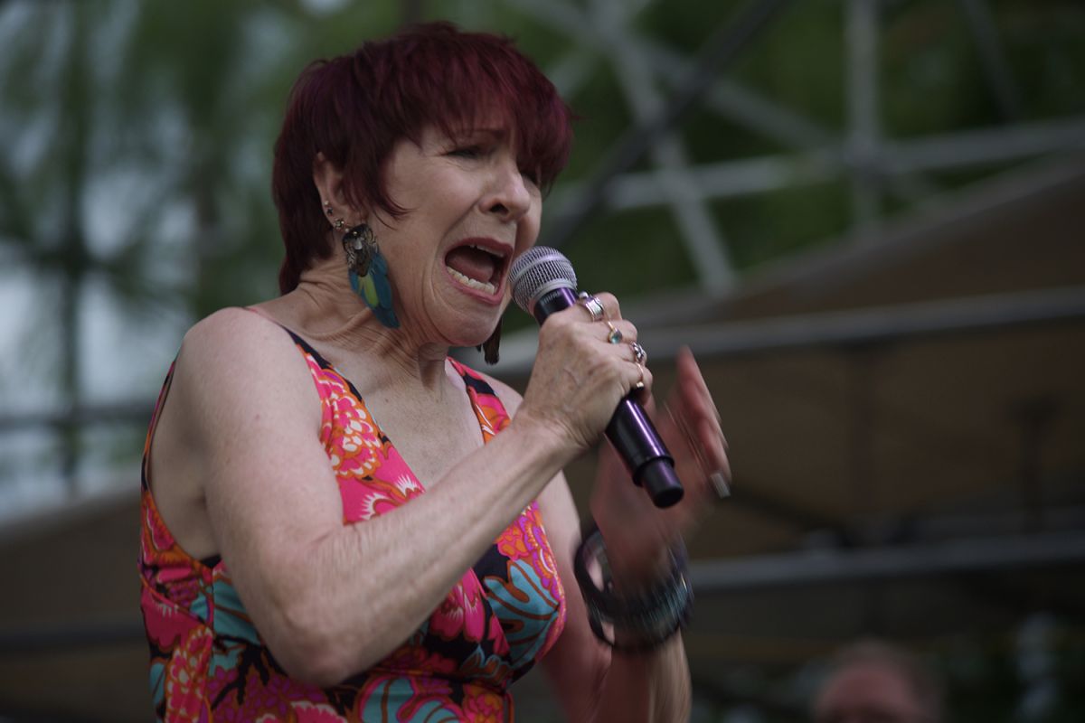 Duffy Bishop at Waterfront Blues Festival on 7/02/2022 - Photos