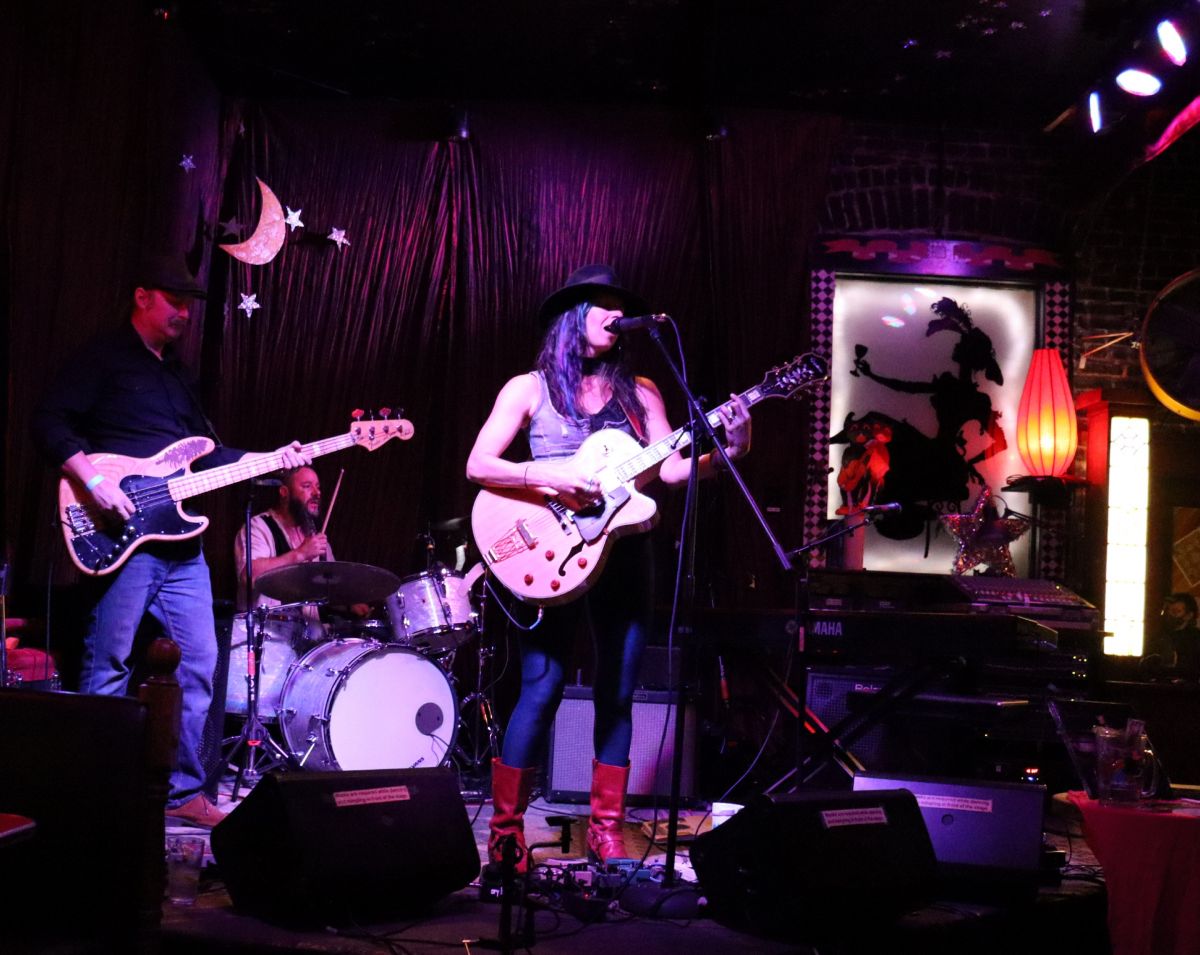 The Colin Trio at the Laurelthirst Public House 2/19/2022 / Photos