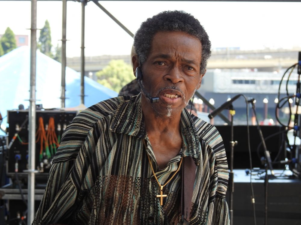 Lloyd Allen at the Safeway Waterfront Blues Festival on 6/30/2017 - Photos