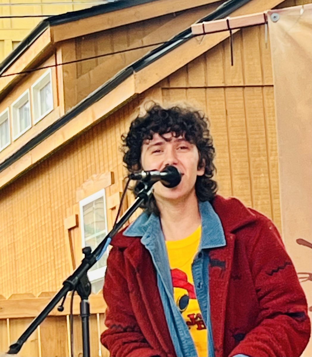 Social Media Sensation, Olive Klug - Coming of Age / Sisters Folk Festival