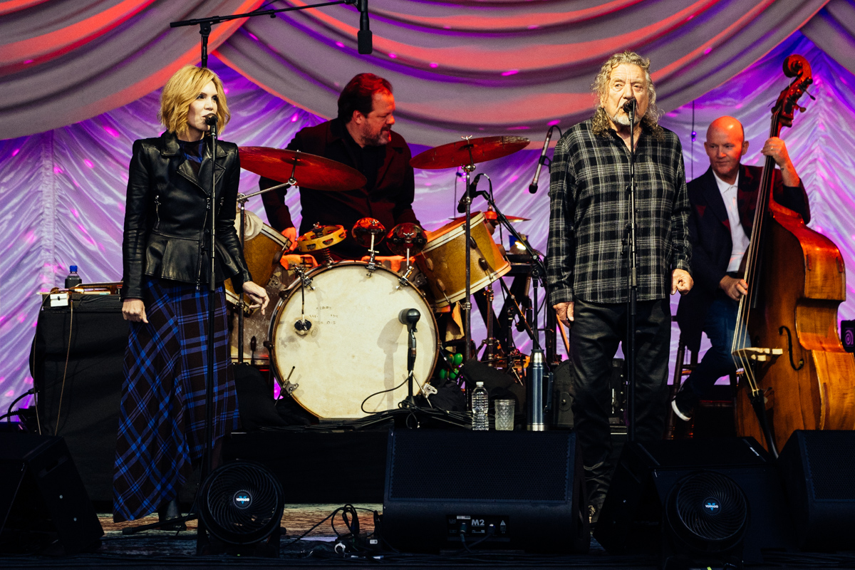 Alison Krauss and Robert Plant w/JD McPherson at the Cuthbert ...