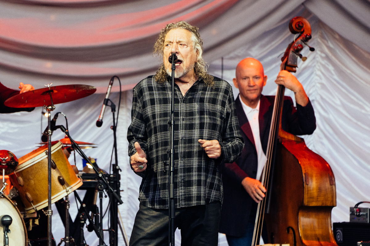 Alison Krauss and Robert Plant w/JD McPherson at the Cuthbert ...