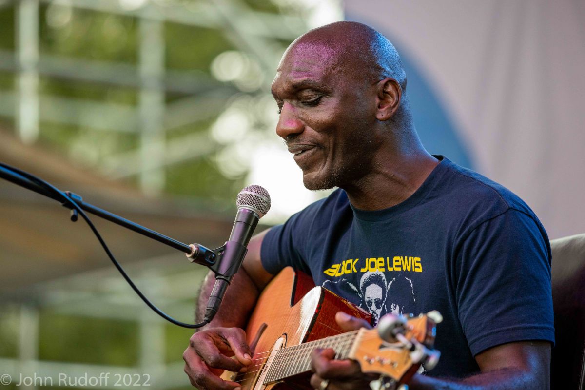 Cedric Burnside at Waterfront Blues Festival 2022-7-4 Photos