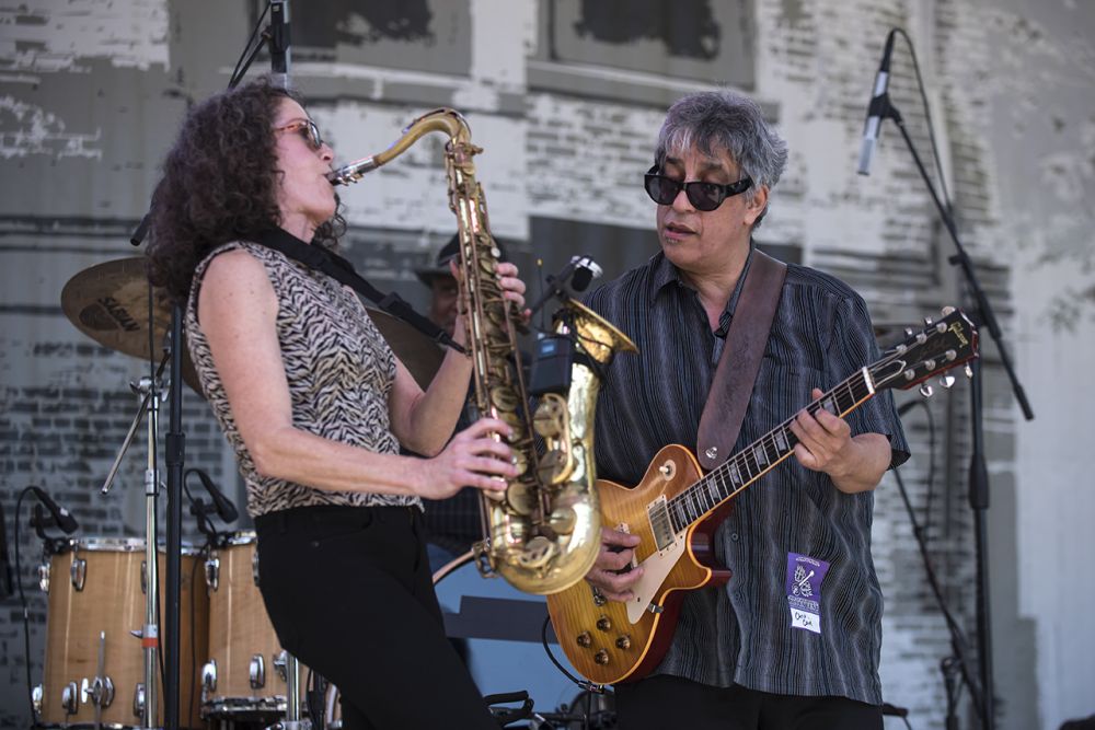 Chris Cain at Safeway Waterfront Blues Festival 7/3/2017 - photos