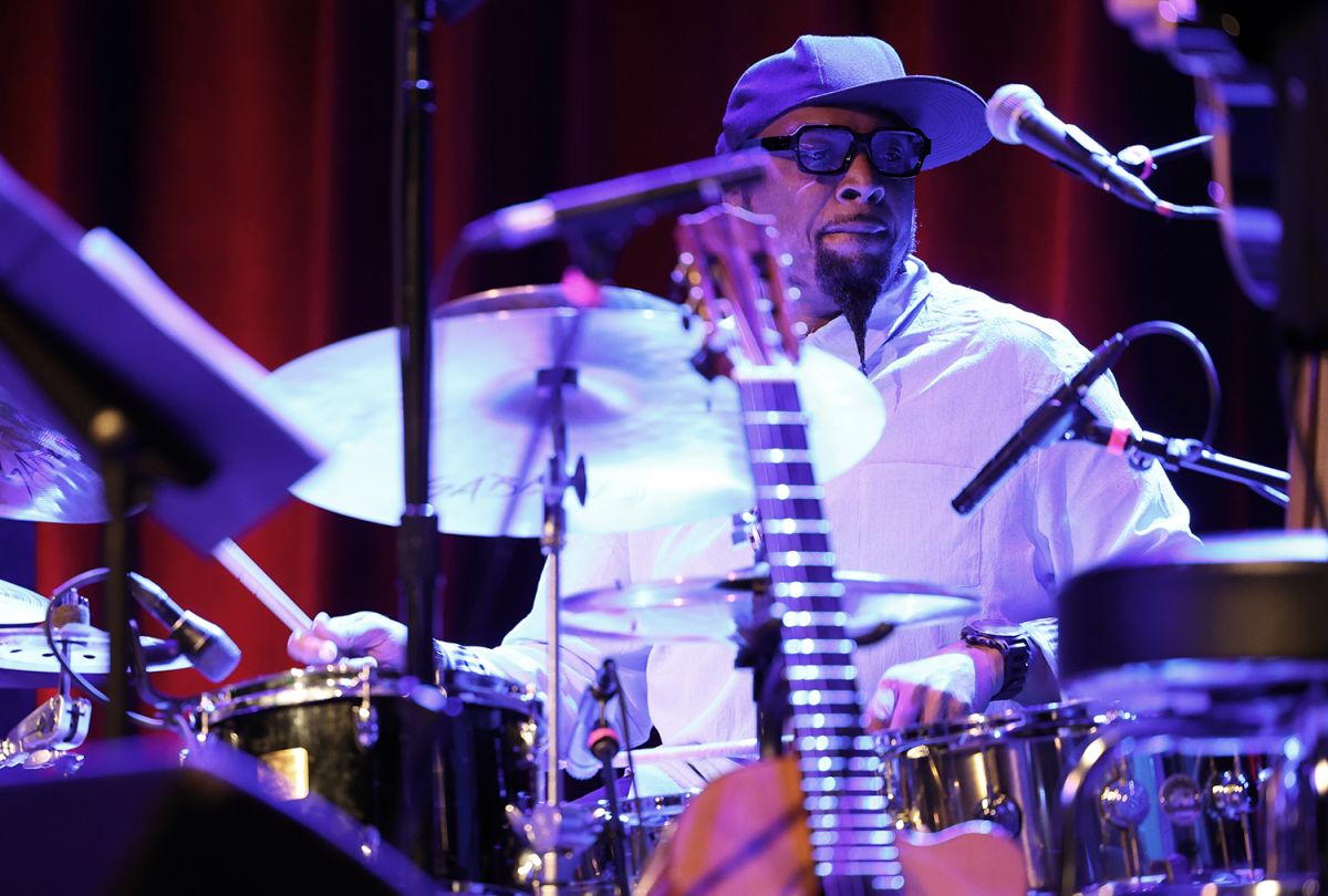 Diane Reeves with special guest Lo Steele at Revolution Hall - PDX Jazz ...