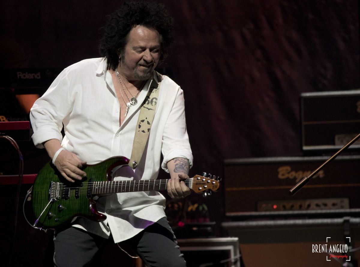 Journey with Toto at the Moda Center on 03/27/22 Photos