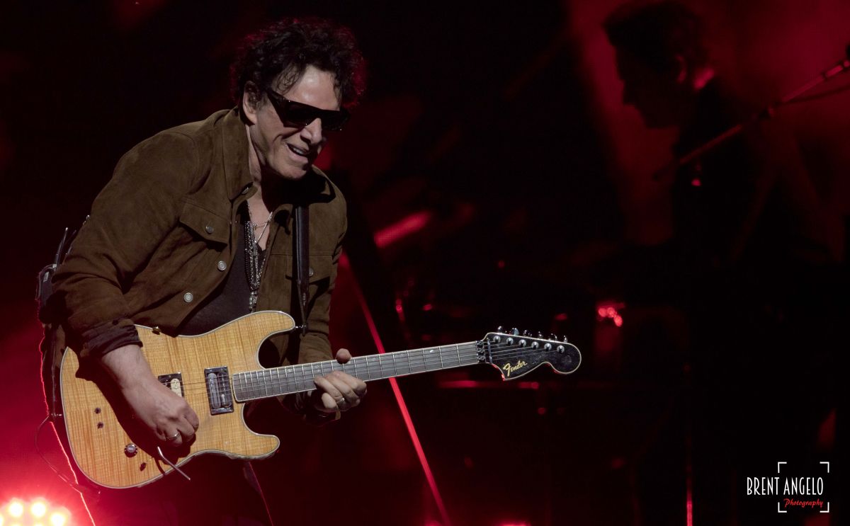Journey with Toto at the Moda Center on 03/27/22 Photos