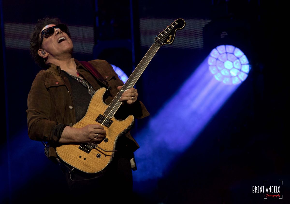 Journey with Toto at the Moda Center on 03/27/22 Photos
