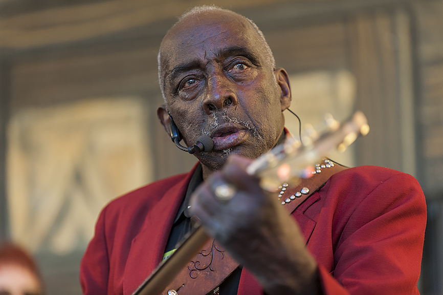 Leo Bud Welch at the Safeway Waterfront Blues Festival on 07/03/2016 ...