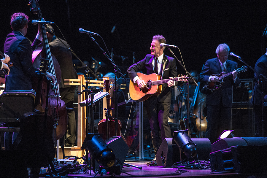 Lyle Lovett with the Oregon Symphony at Arlene Schnitzer Concert Hall ...
