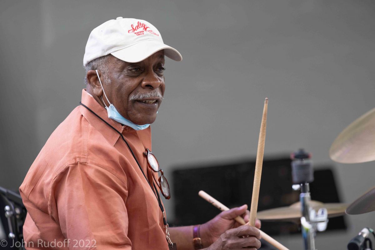 Mel Brown Trio at Cathedral Park Jazz Festival, 7-17-22 / Photos