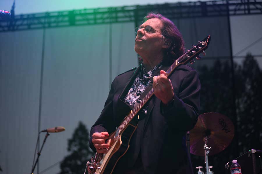 Michael McDonald & Chaka Khan at the Oregon Zoo on 7/29/2019 - Photos