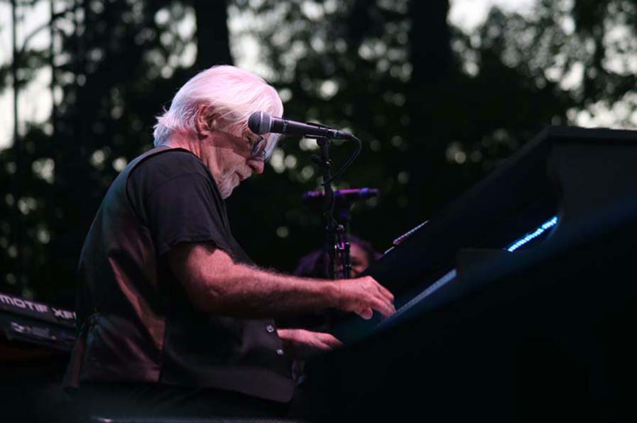 Michael McDonald & Chaka Khan at the Oregon Zoo on 7/29/2019 - Photos