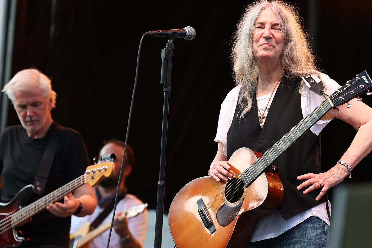 Patti Smith and Her Band at Pioneer Courthouse Square on 8/15/2023 - Photos