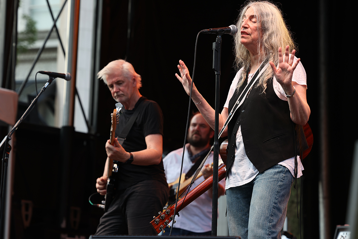 Patti Smith and Her Band at Pioneer Courthouse Square on 8/15/2023 - Photos