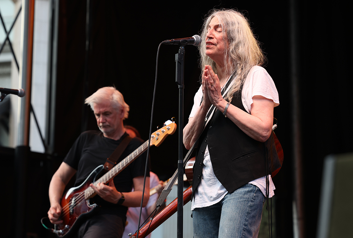Patti Smith and Her Band at Pioneer Courthouse Square on 8/15/2023 - Photos