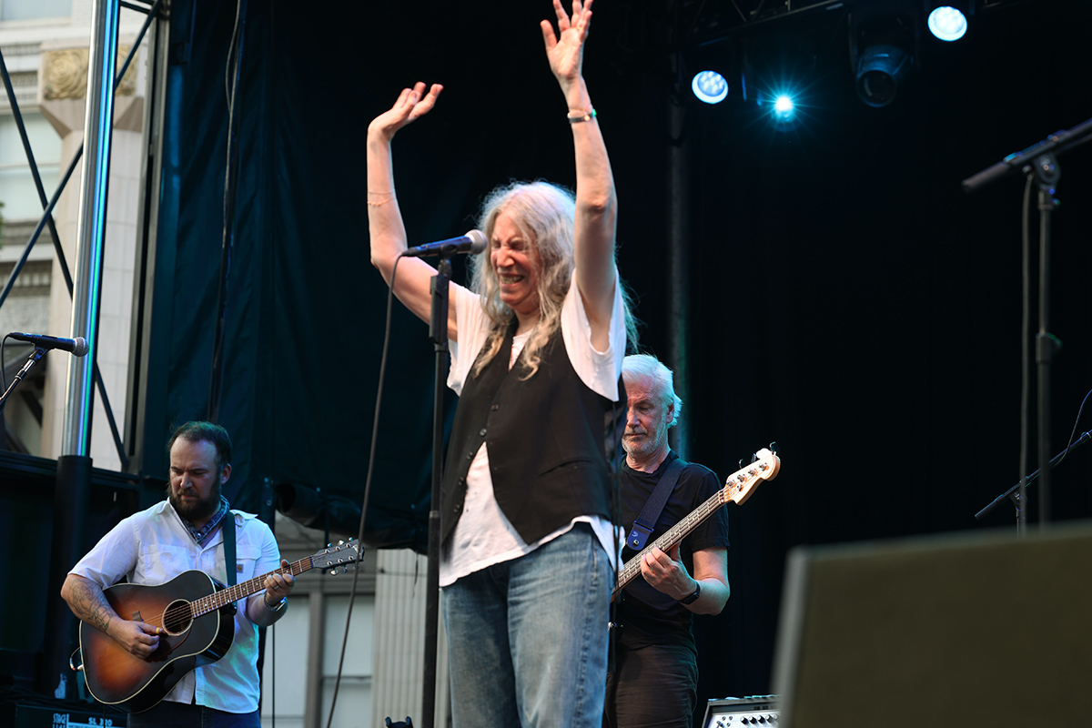 Patti Smith and Her Band at Pioneer Courthouse Square on 8/15/2023 - Photos