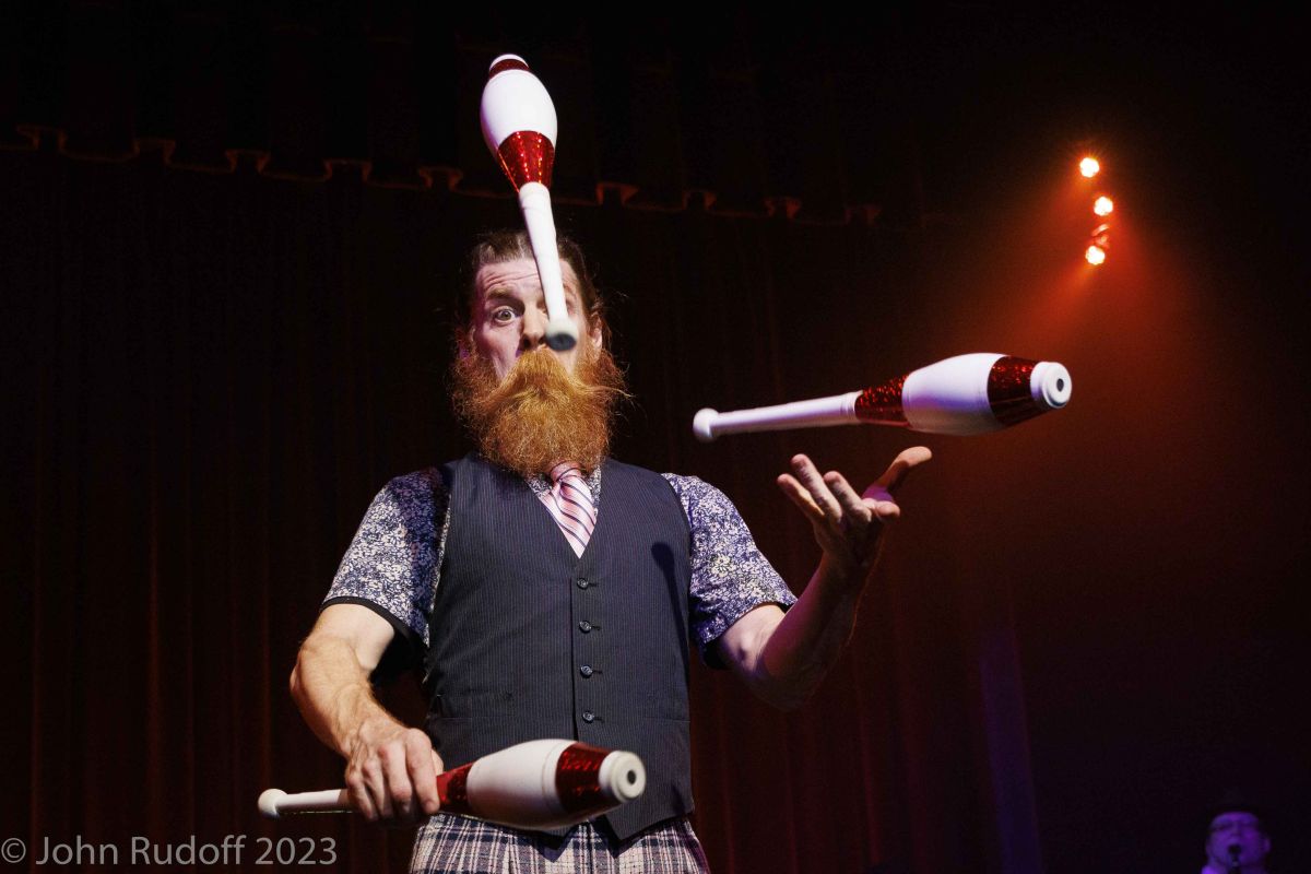 Rose City Circus Valentine's Day Shows - Alberta Rose, Feb. 13-14, 2023 ...