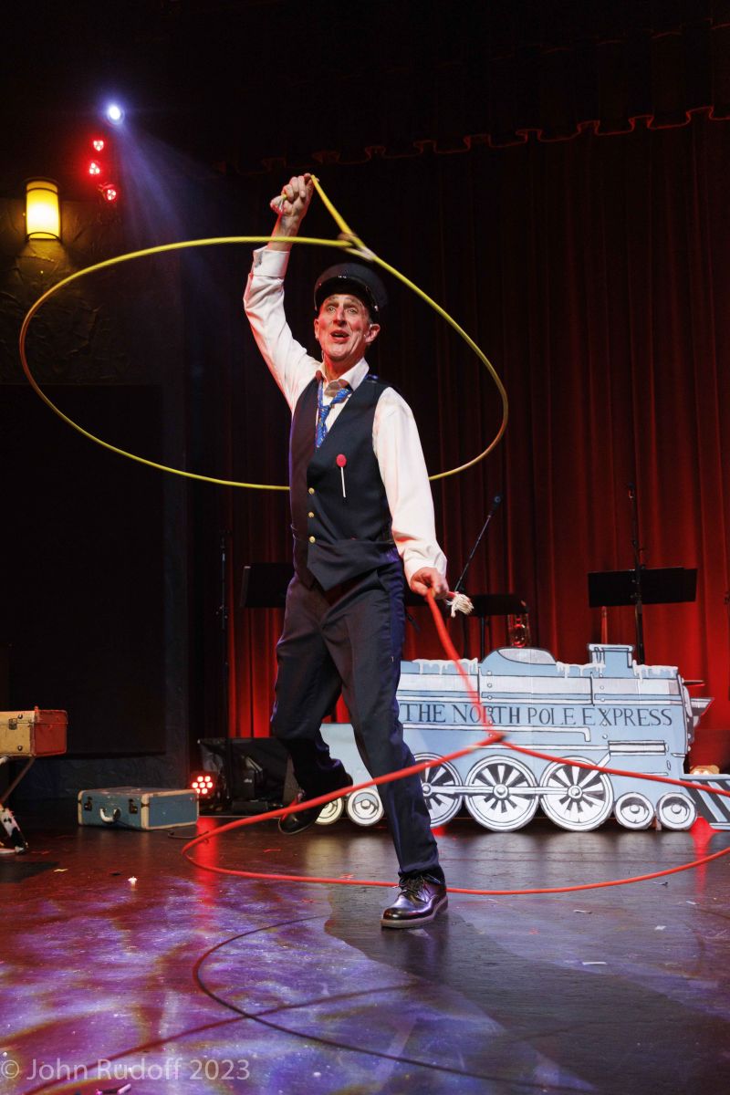 Rose City Circus at Alberta Rose Theatre, Nov. 30, 2023 / Photos