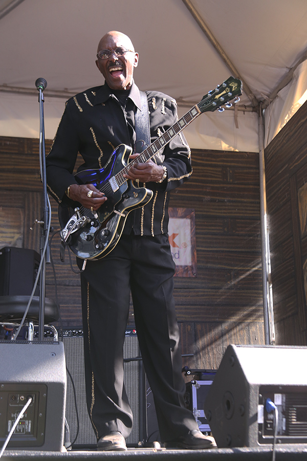 Travis "Moonchild" Haddix at Waterfront Blues Festival on July 5, 2019 ...