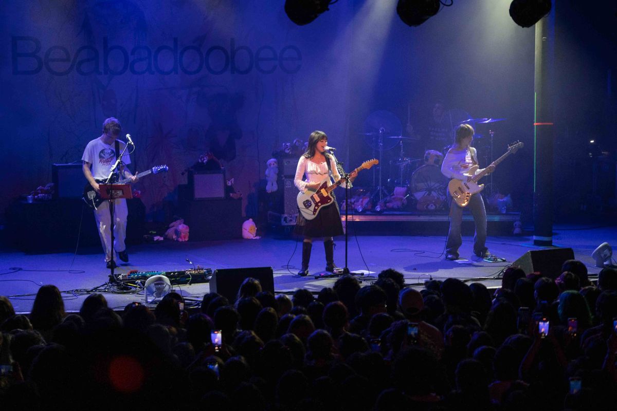 beabadoobee and Lowertown at Roseland Theater on 11/23/22