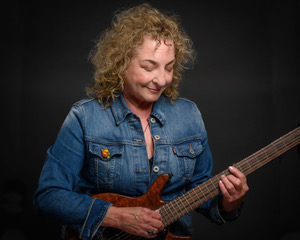 Debra Giannini's Semi-Farewell Tour / Coffeeshop Conversations #443