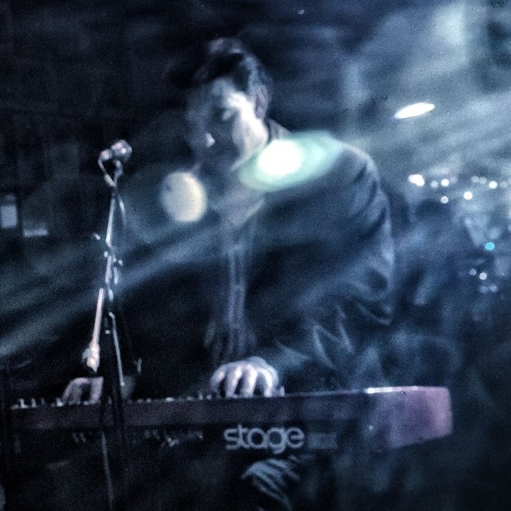 Dave Fleschner: That funky keyboardist you've always heard / Coffeeshop ...